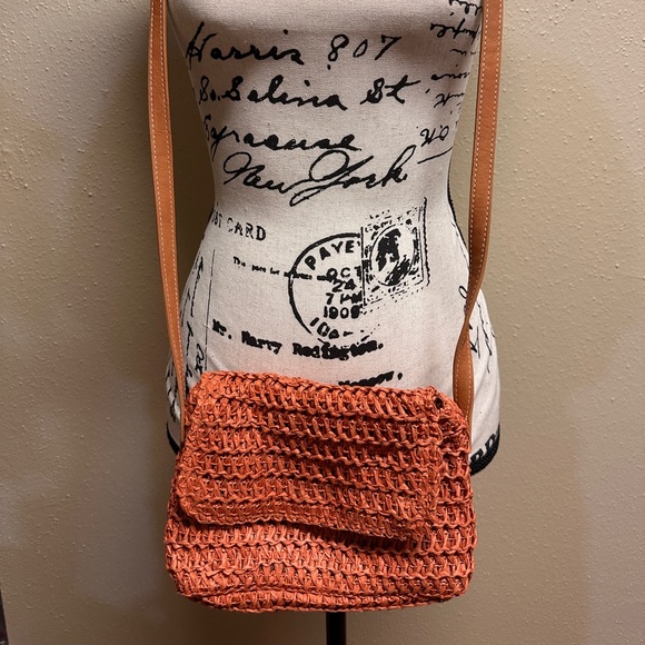 Universal Thread | Bags | Universal Thread Crossbody Straw Bag | Poshmark